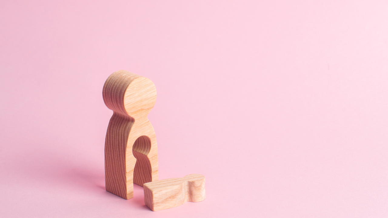 Reproductive Loss Leave: Legal Updates and HR Best Practices - Shiftbase