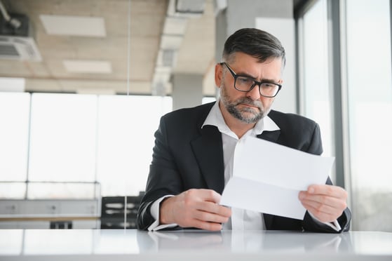 Excessive Employee Tardiness: Definition, Policy Template & How to ...