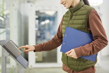 What Are the Time Clock Rules for Hourly Employees? A Guide - Shiftbase